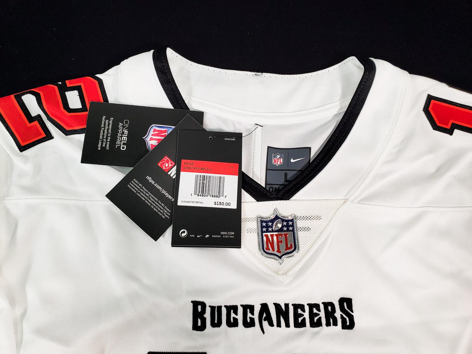 Tom Brady Signed Tampa Bay Buccaneers Nike NFL Authentic Limited Jersey ...