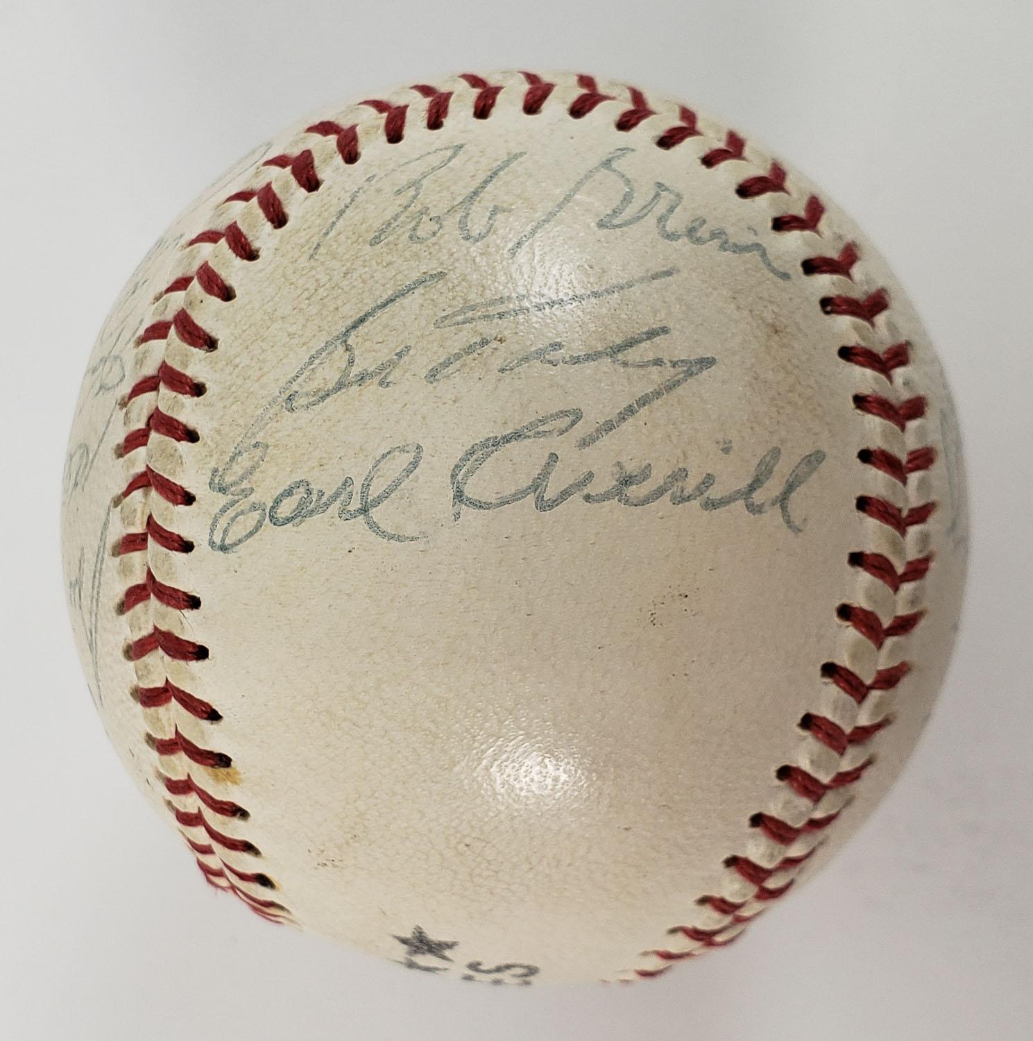 17x Old Timers Day Signed Wilson Baseball w/ Vic Raschi, Catfish Hunter ...