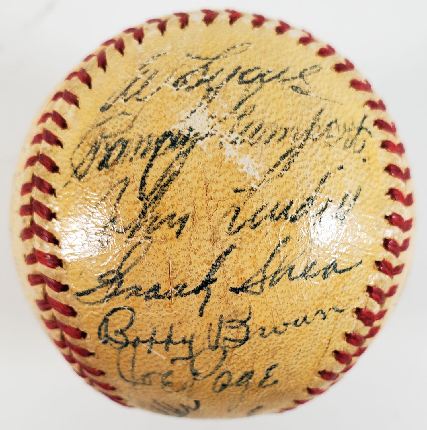 1947 World Series Champion New York Yankees Team (x25) Joe DiMaggio ...